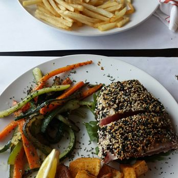 Monroe Social - 59 Photos & 61 Reviews - American (New) - 494 Main St ...