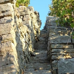 Felsengartenkellerei Besigheim - Beer, Wine & Spirits - Am Felsengarten ...