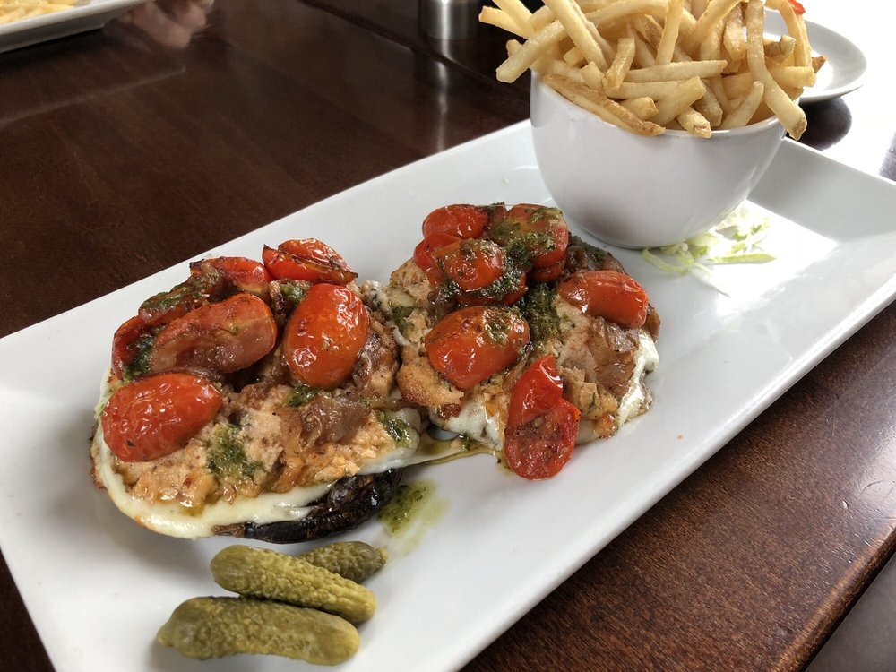 Black Dog Bistro - 20 Photos & 37 Reviews - Restaurants - 5540 Main St ...