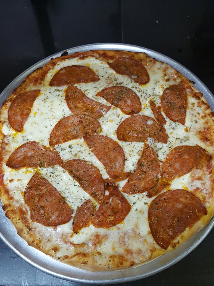 Brazilian Pizza - 15 Photos & 20 Reviews - Pizza - 97 Wilson Ave ...