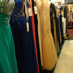 Style 4 U - 21 Photos & 14 Reviews - Accessories - 5636 Dempster St ...