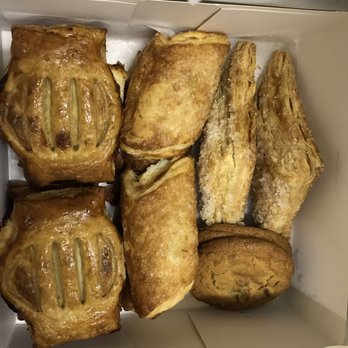 Porto’s Bakery & Cafe - 6311 Photos & 6350 Reviews - Bakeries - 3614 W ...