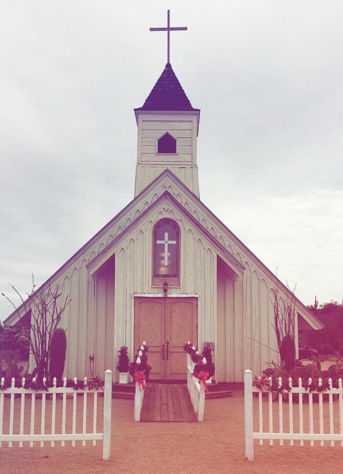 Elvis Presley Memorial Chapel - 4091 N Apache Trl, Apache Junction, AZ ...