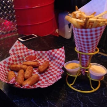 Space Aliens Grill & Bar - 50 Photos & 48 Reviews - Pizza - 1304 E ...