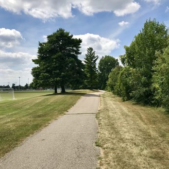 Boulan Park - 20 Photos - Parks - 1898 Boulan Park Dr, Troy, MI - Yelp