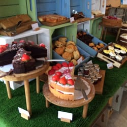 Tiltyard Café - 17 Photos - Cafes - Hampton Court Palace, Hampton, Gt ...