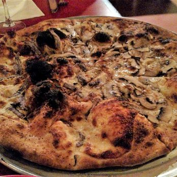 Tacconelli’s Pizzeria - 61 Photos & 78 Reviews - Pizza - 27 W Main St ...