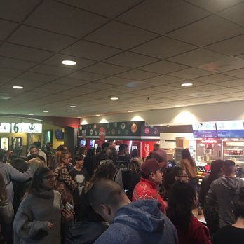 AMC Burbank 16 - 448 Photos & 985 Reviews - Cinema - 125 E Palm Ave ...