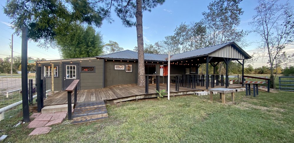 The Neon Possum, Humble | Roadtrippers