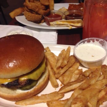 Oliver’s Bar & Grill - 26 Photos & 60 Reviews - American (New) - 6150 ...