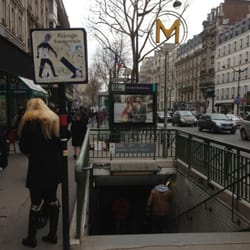Station Denfert-Rochereau - Public Transportation - Place Denfert ...